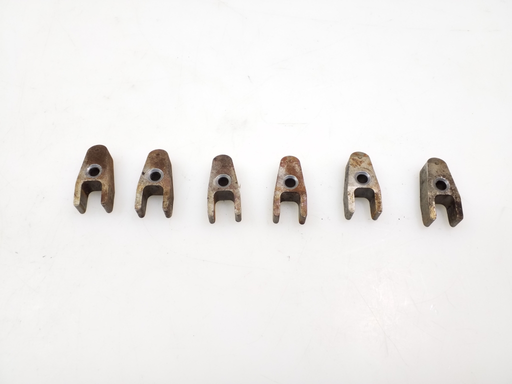 Used Mercedes Benz C-Class Fuel injector holder A6420160038