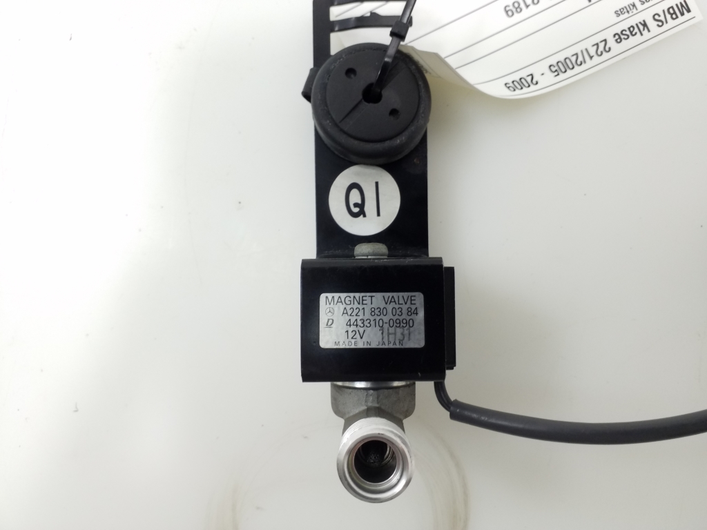 Used Mercedes Benz S-Class Valve other A2218300384