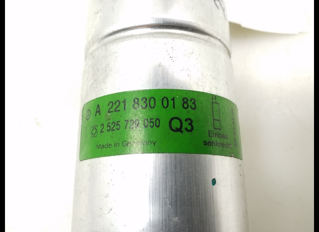 Used Mercedes Benz S-Class Conditioner expansion tank A2218300183
