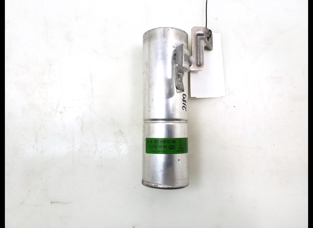 Used Mercedes Benz S-Class Conditioner expansion tank A2218300183
