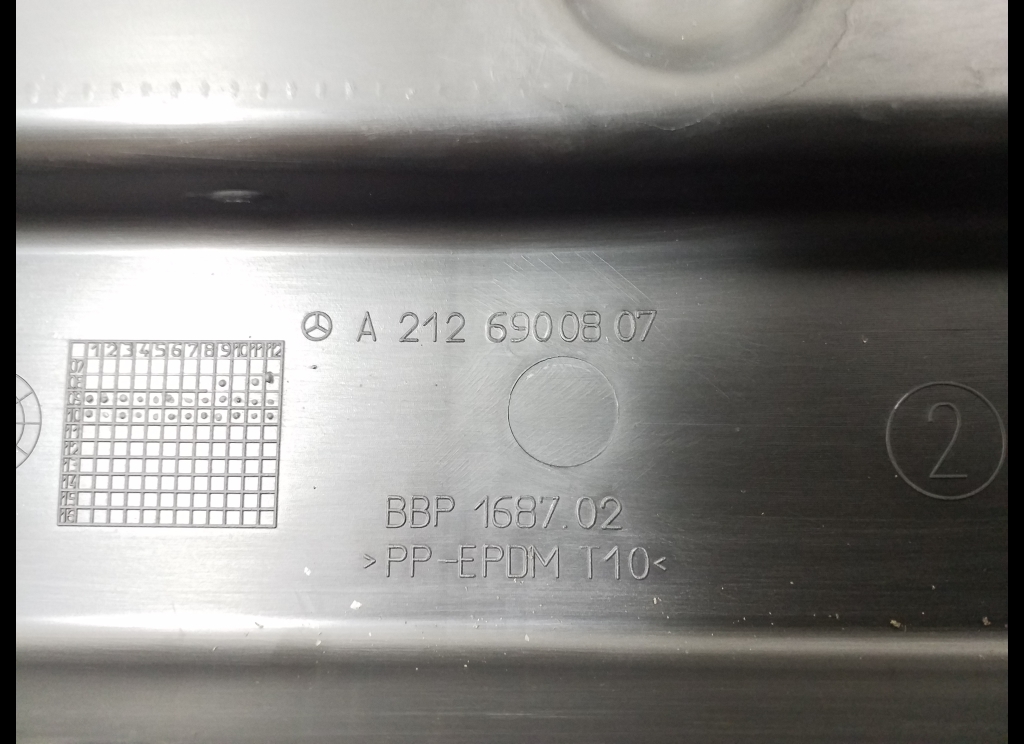 Used Mercedes Benz E-Class Protection under the bottom A2126900807