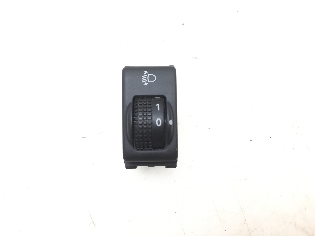 Used NISSAN Micra Switch light level regulator