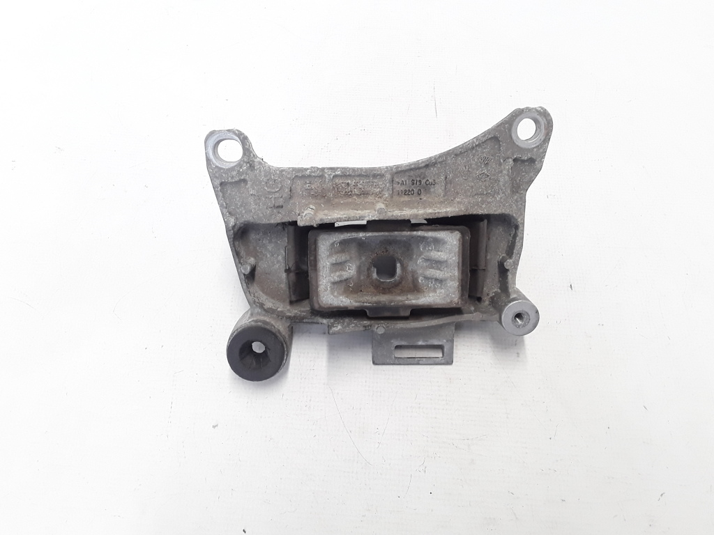 Used RENAULT Megane Pillow gearbox 112205136R