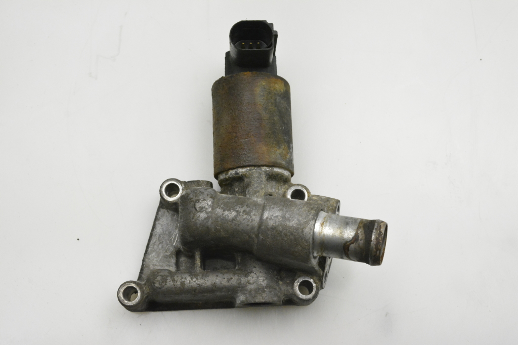 Used Opel Corsa EGR valve 55556720