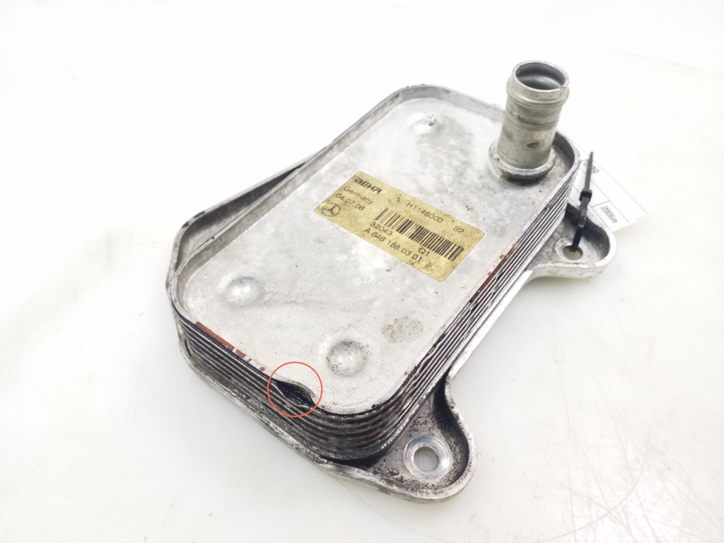 Used Mercedes Benz E-Class Oil cooler A6461880301