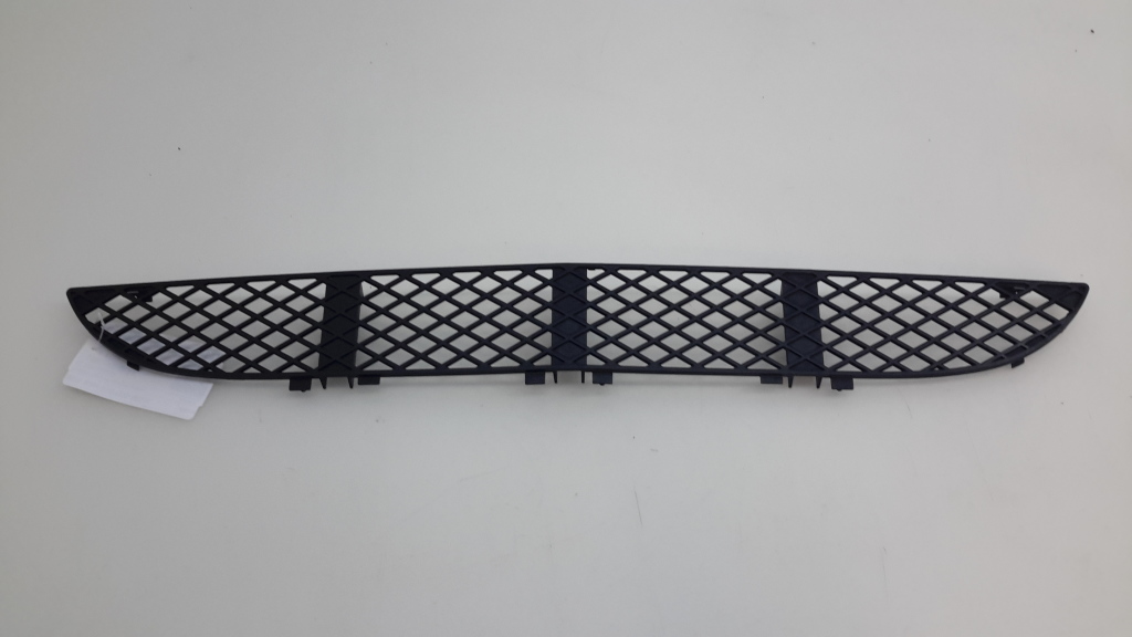 Used Mercedes Benz E-Class Front bumper lower grille A2108850053