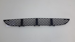 Used Mercedes Benz E-Class Front bumper lower grille A2108850053