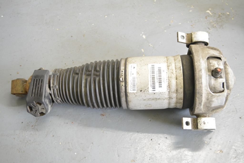 Used AUDI Q7 Rear axle airbag 7L8616019C