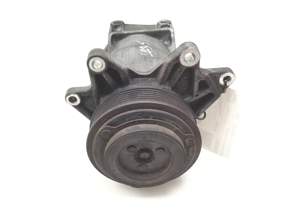 Used NISSAN Murano Air conditioner compressor 92600CA01A