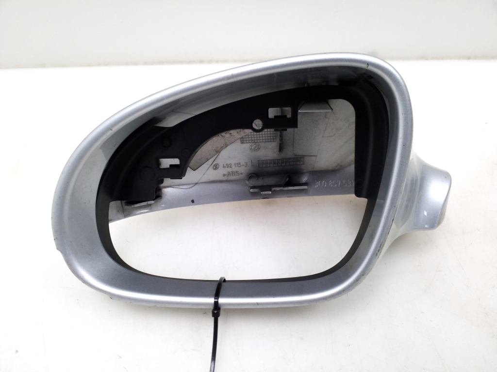 Used Volkswagen Passat Side mirror cover 3C0857537