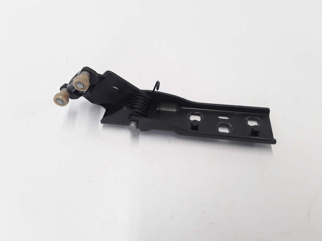 Used RENAULT Trafic Sliding door bracket 777645238R