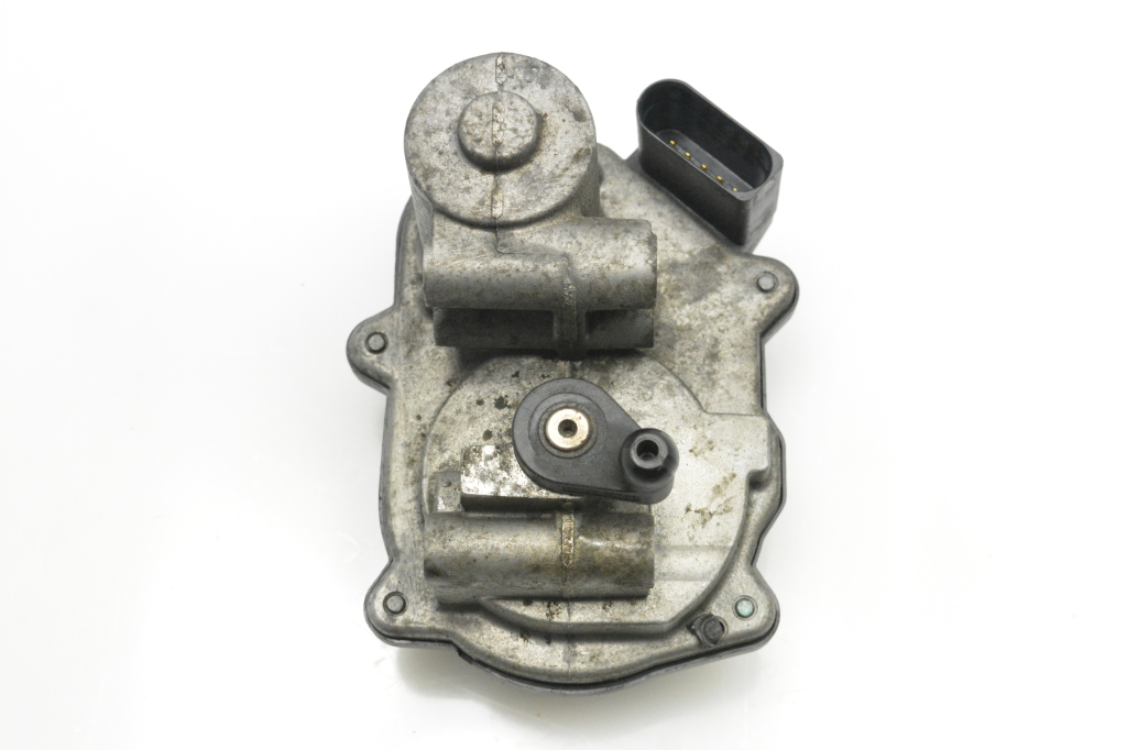 Naudotas Volkswagen Golf Isiurbimo kolektoriaus sklendės varikliukas ...