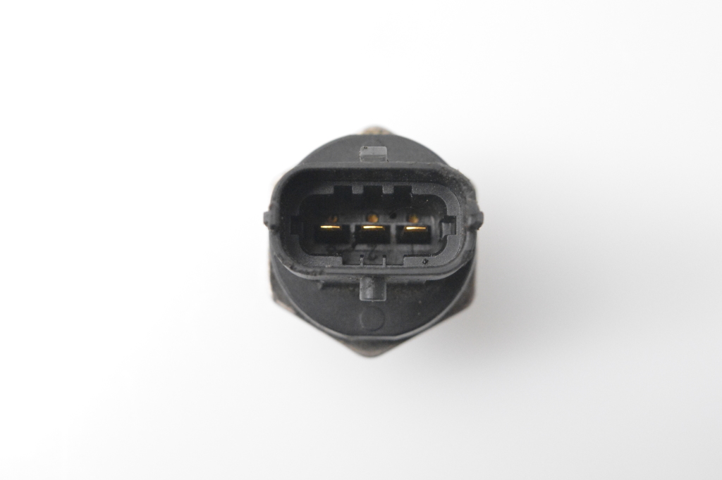 Used Opel Astra High pressure fuel line sensor 0281002767