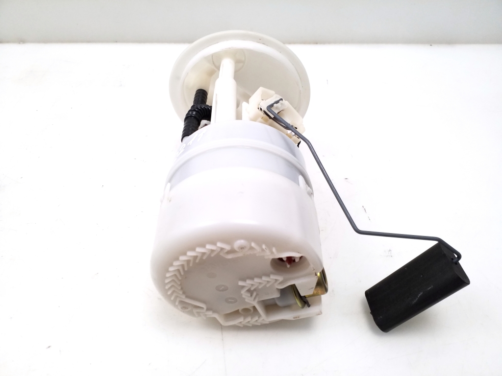 Used NISSAN Note Fuel pump in the tank