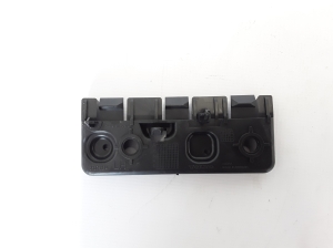 Used VOLVO XC90 Exterior sill trim bracket 31378134