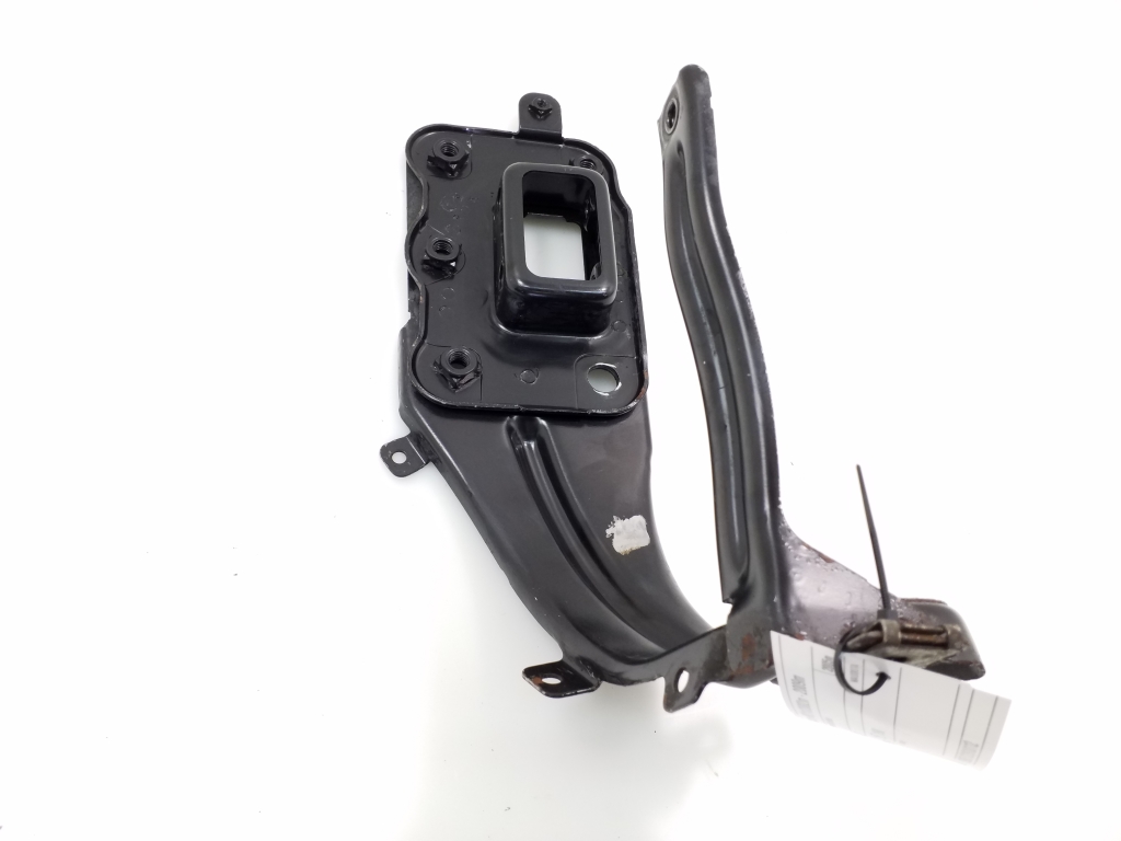 Used Mercedes Benz E-Class Other detail of the front frame A2116204431