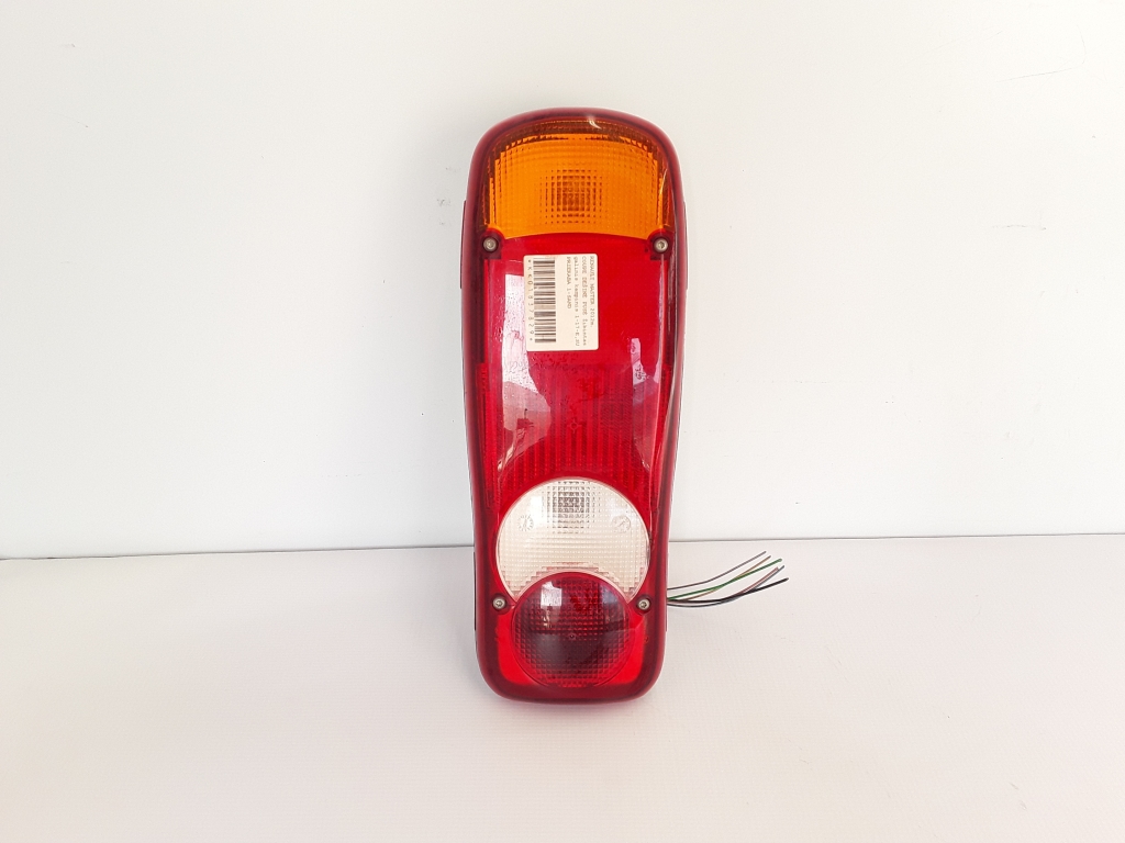 Used RENAULT Master Rear corner lamp 265500292R