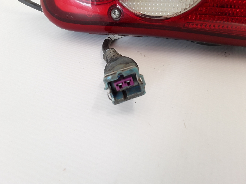 Used RENAULT Master Rear corner lamp 265500292R