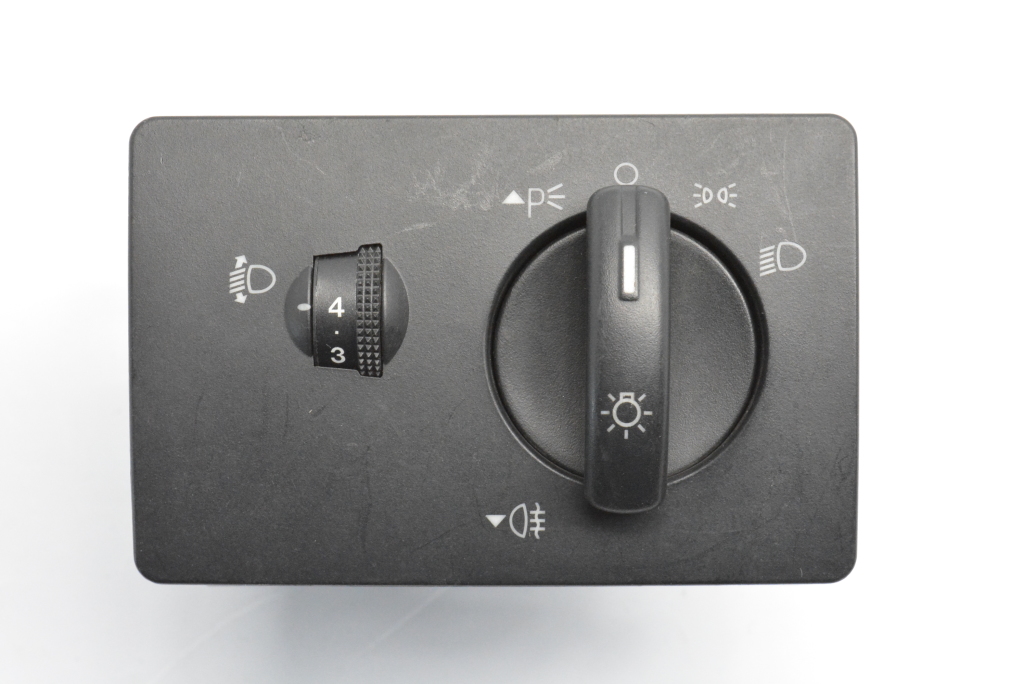 Used Ford Focus Light on switch 4M5T13A024FA