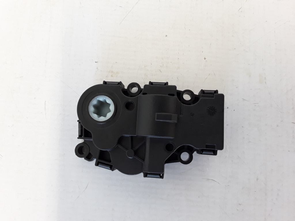 Used VOLVO S90 Interior shoulder valve motor 31407766