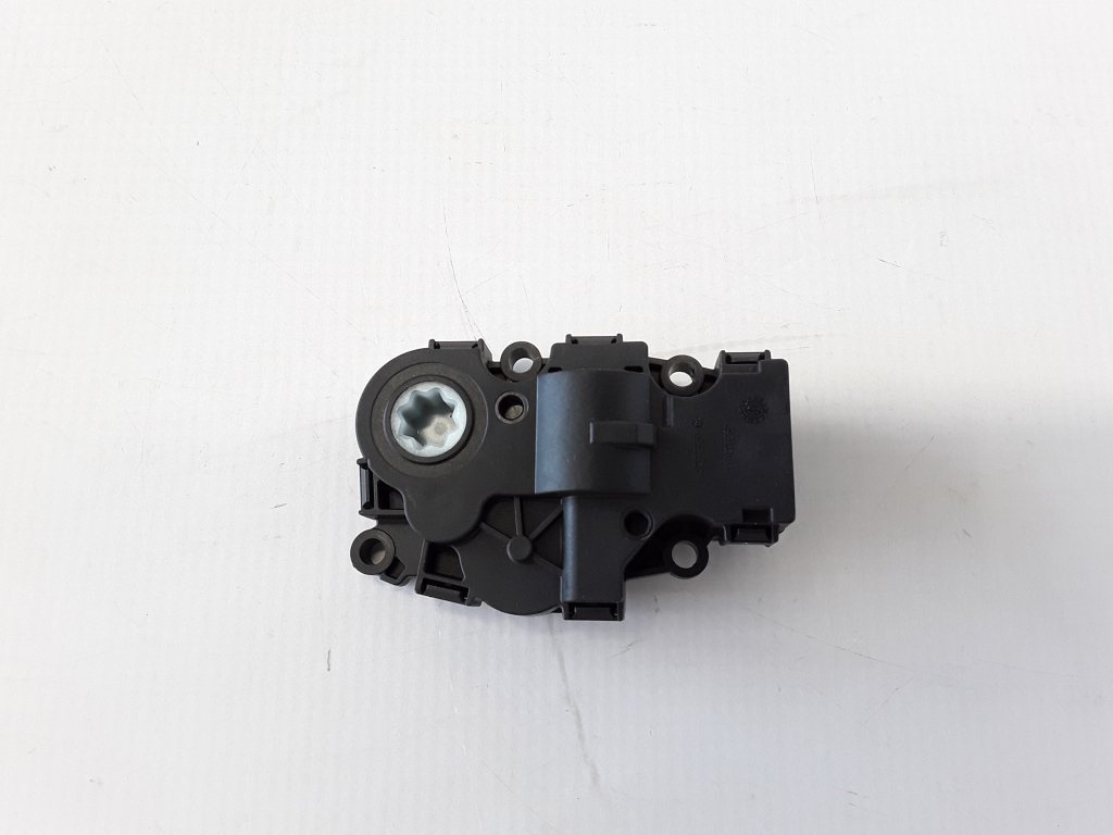 Used VOLVO S90 Interior shoulder valve motor 31407766