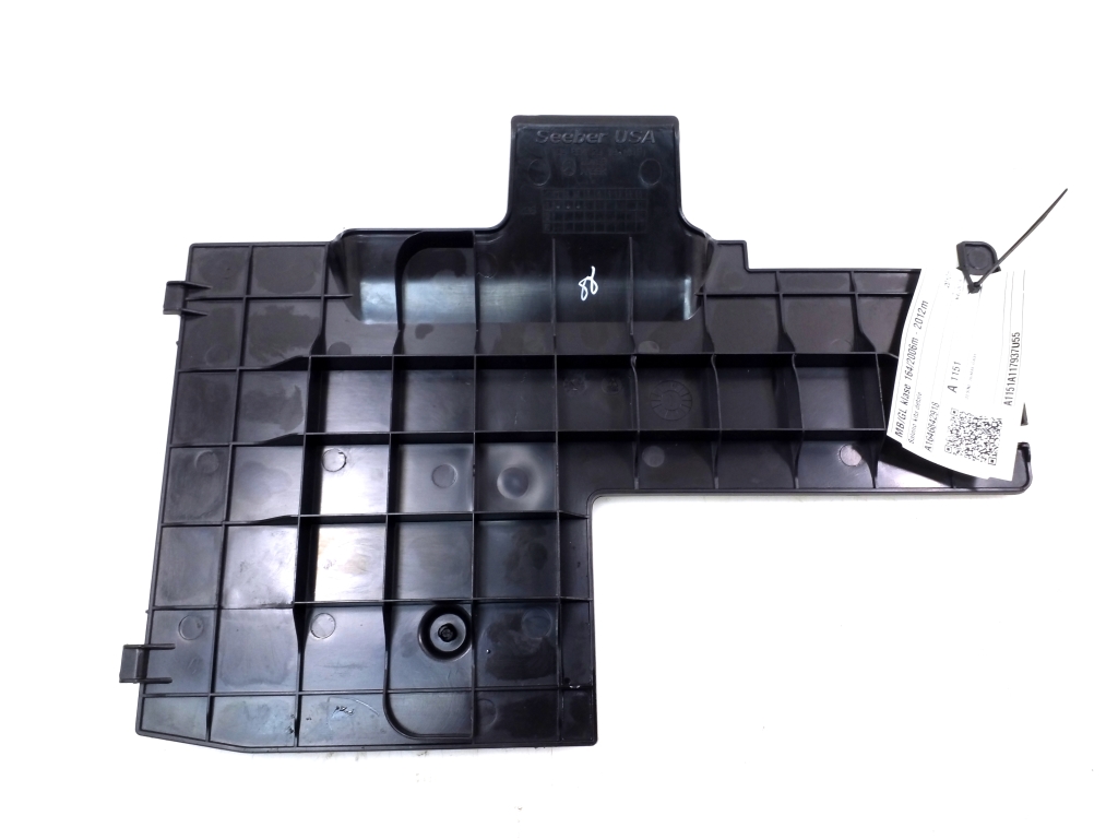 Used Mercedes Benz GL-Class Another detail of the cabin A1646842918