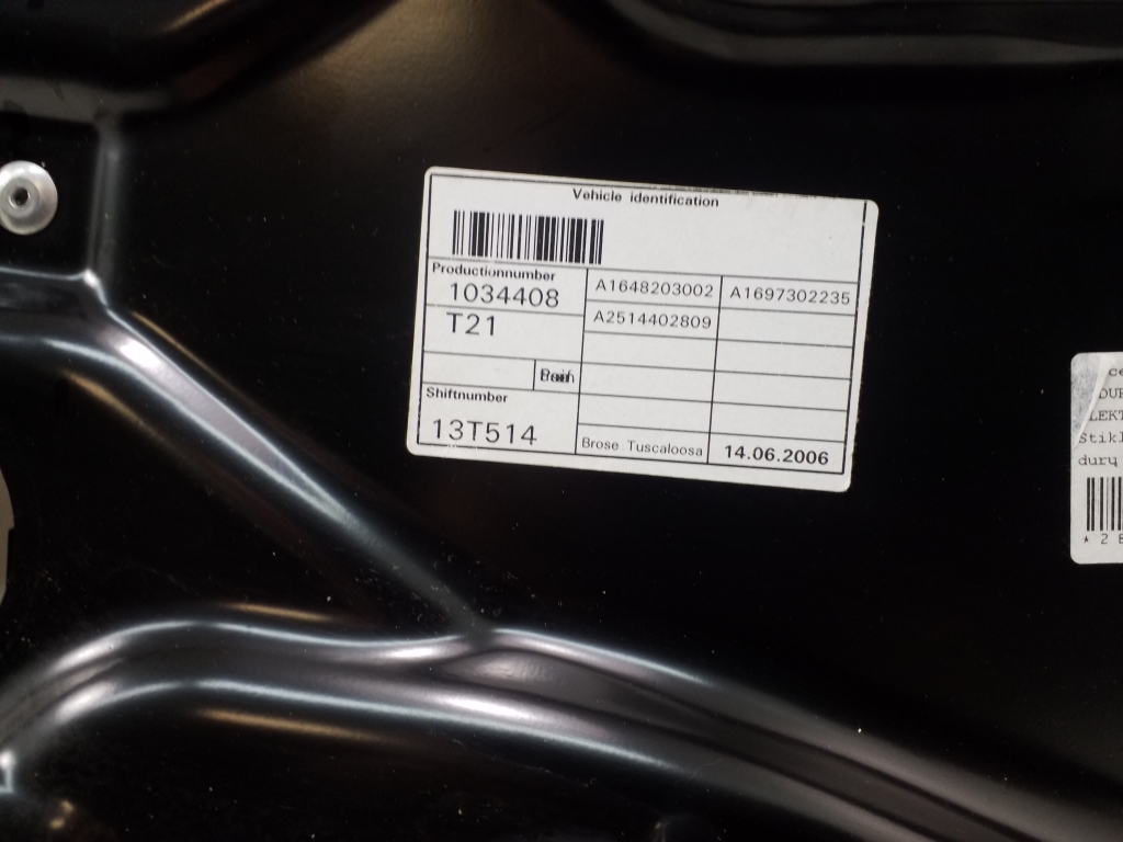 Naudotas Mercedes Benz R-Class Galinių šoninių durų stiklo pakėlikas ir ...