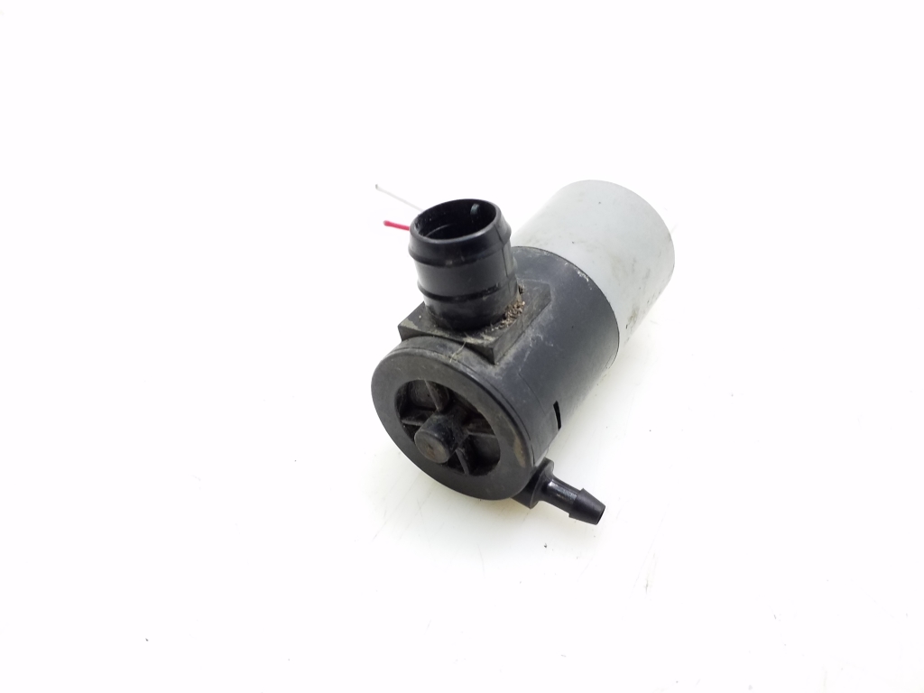 Used TOYOTA Yaris Front window washer motor 853300D050