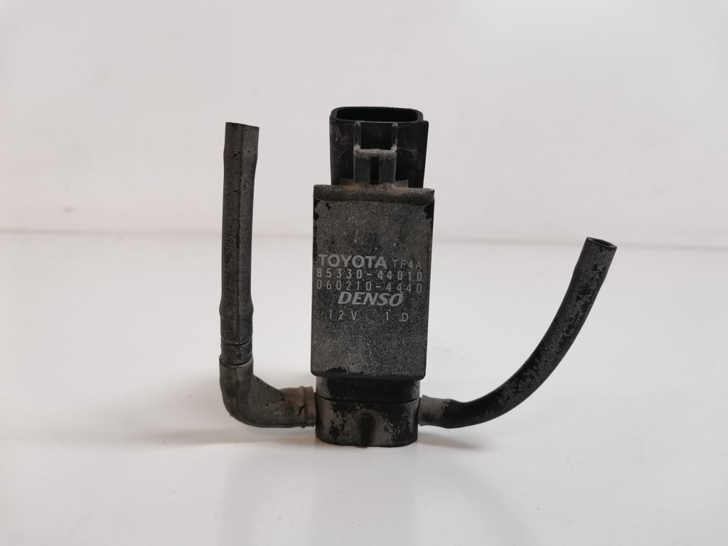 Used TOYOTA Corola Verso Front window washer motor 8533044010