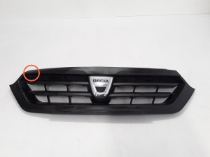 Naudotas Dacia Dokker Variklio gaubto atrama 654704175R