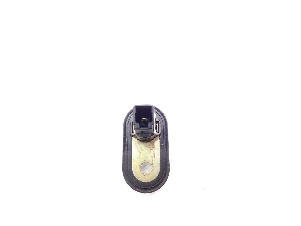 Used TOYOTA Yaris Door switch on the body 8423152010