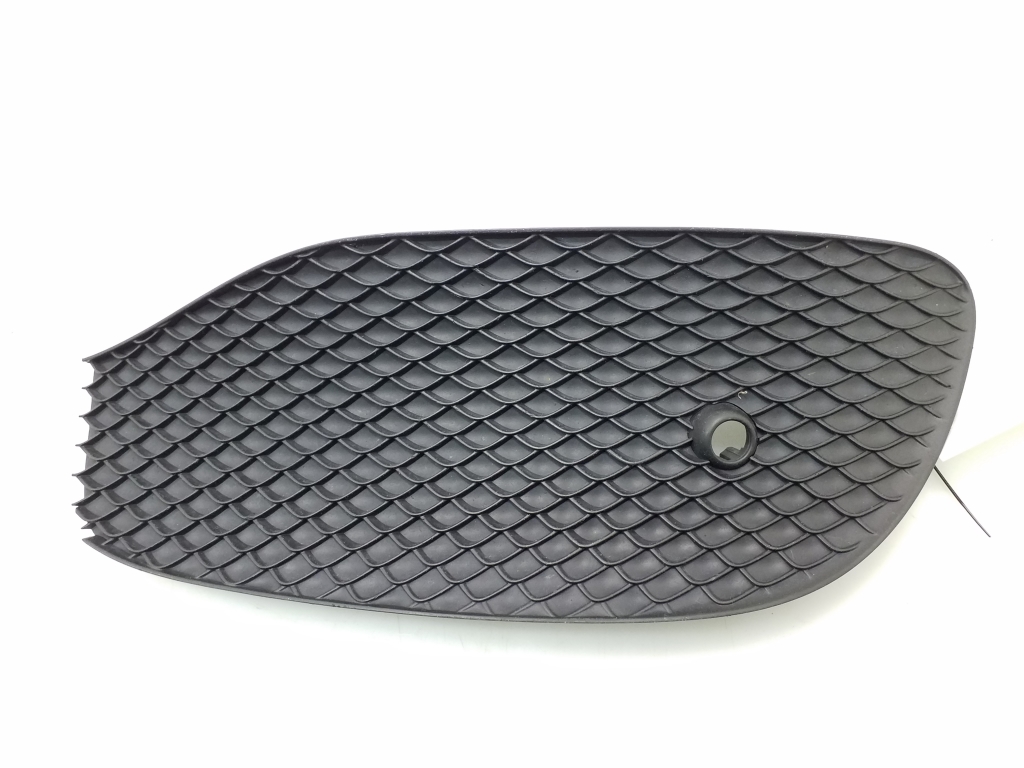 Used Mercedes Benz E-Class Front bumper fog lamp cover A2138851600