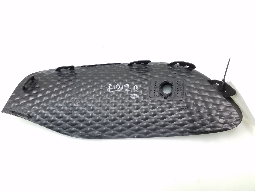 Used Mercedes Benz E-Class Front bumper fog lamp cover A2138851600