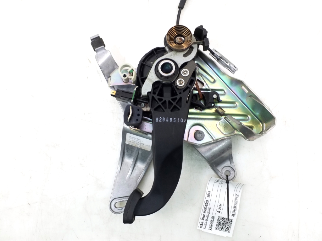 Used Mercedes Benz E-Class Handbrake pedal A2044200384