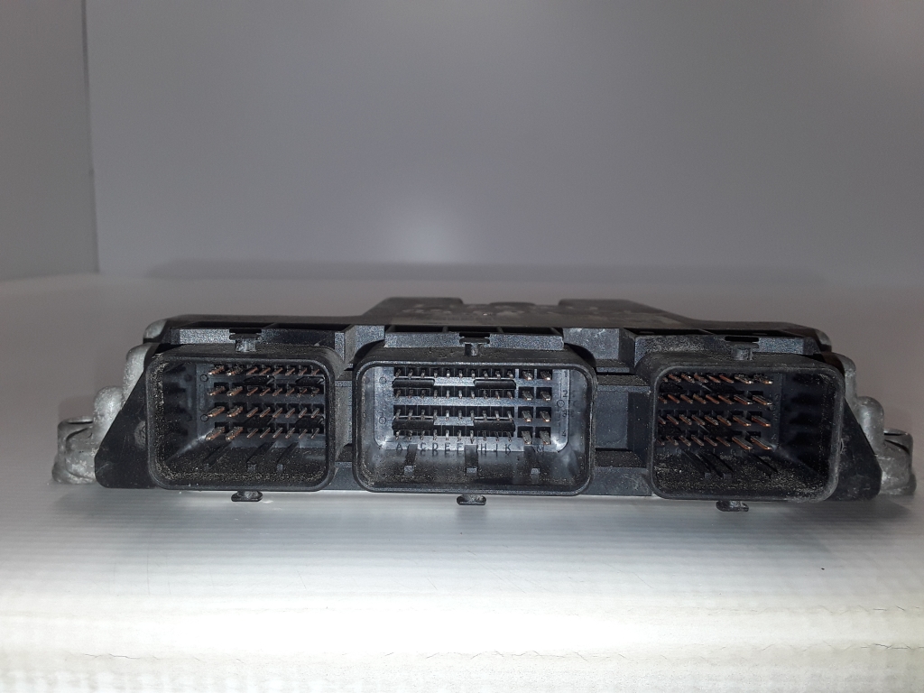 Used Opel Vivaro Engine computer 8200091517