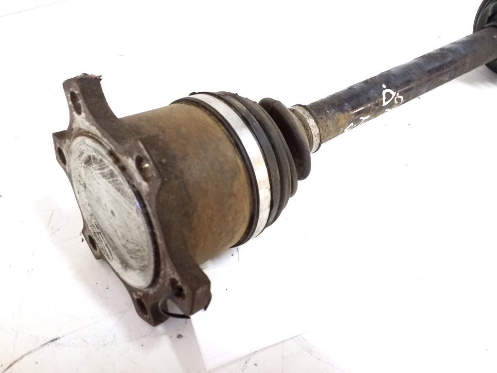 Used NISSAN Pathfinder Rear axle and its details