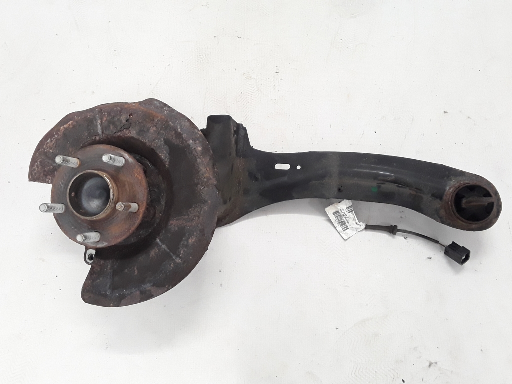 Used VOLVO C70 Rear hub stump without bearing 30736776