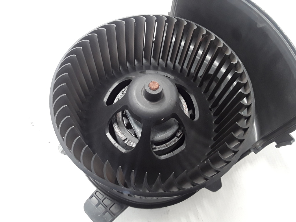 Used RENAULT Scenic Cabin shoulder motor 7701056598