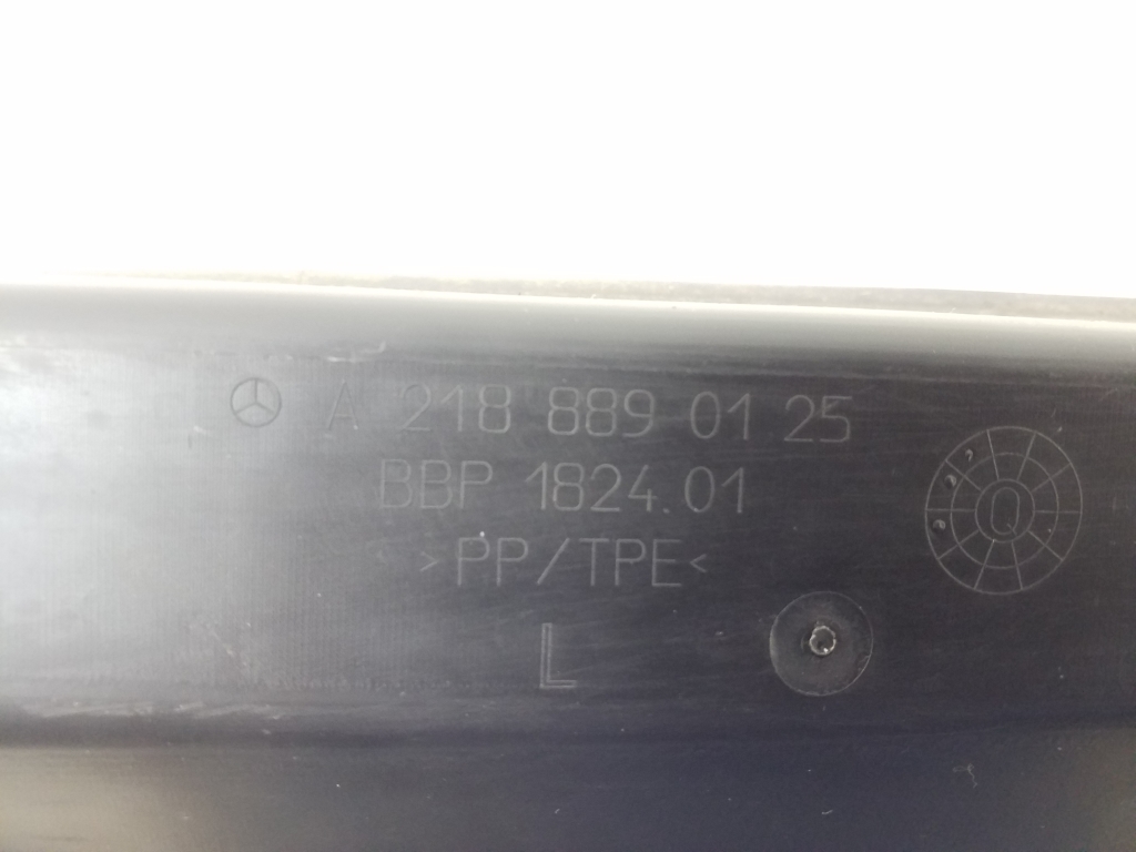 Used Mercedes Benz CLS-Class Other part of the front wing A2188890125