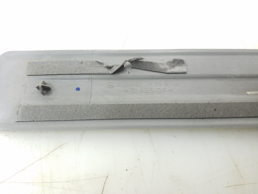 Used Mercedes Benz CLS-Class Inner threshold trim A2126860936