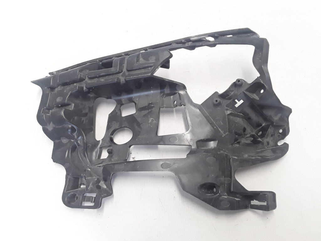 Used VOLVO V60 Front bumper inner frame 31383140