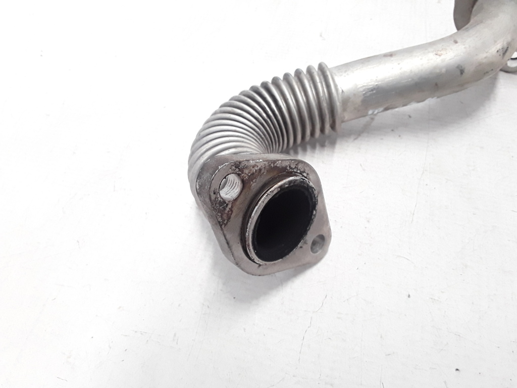 Used RENAULT Master EGR valve pipe 8200889753