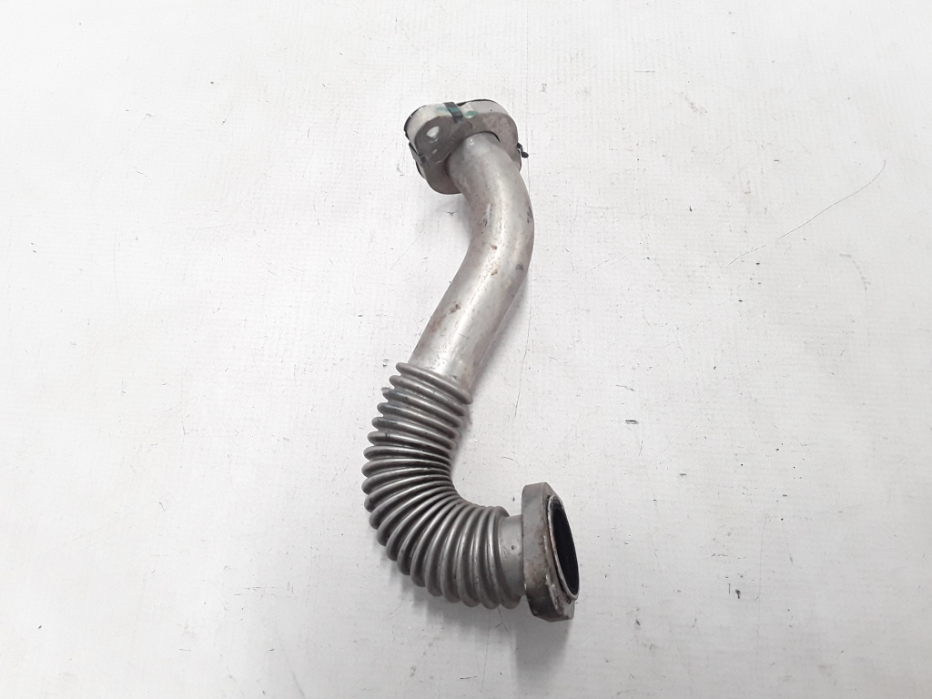 Used RENAULT Master EGR valve pipe 8200889753