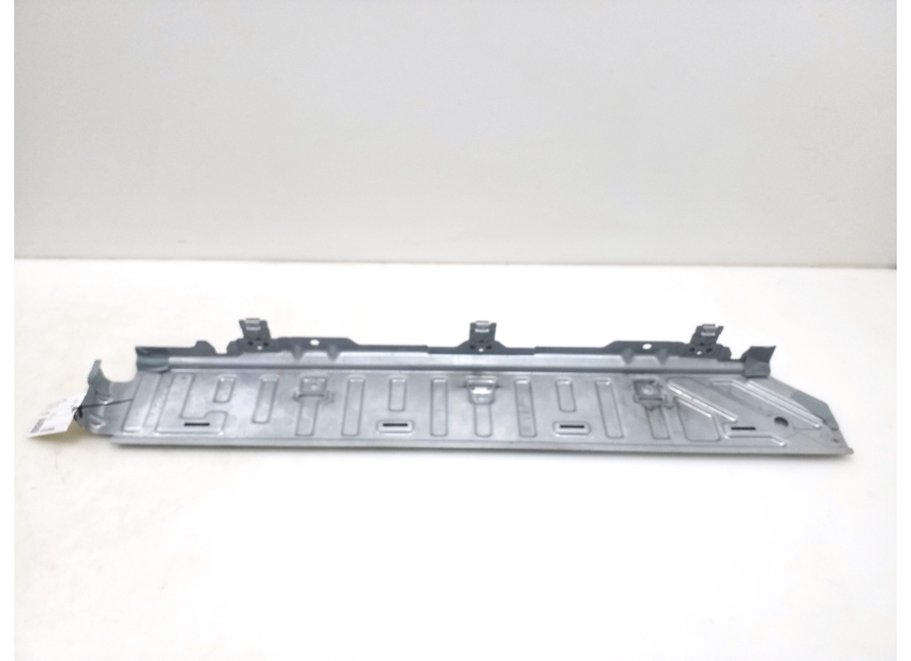 Naudotas Mercedes Benz Vito Vidinio slenksčio kita detalė A4477303400