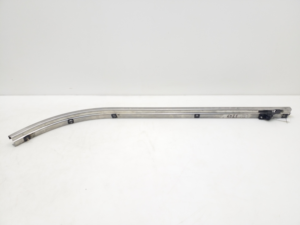 Used Mercedes Benz Vito Sliding door track A6397600335