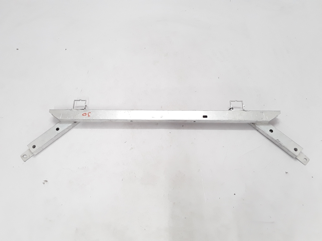 Used VOLVO XC60 The middle part of the front frame 31424561
