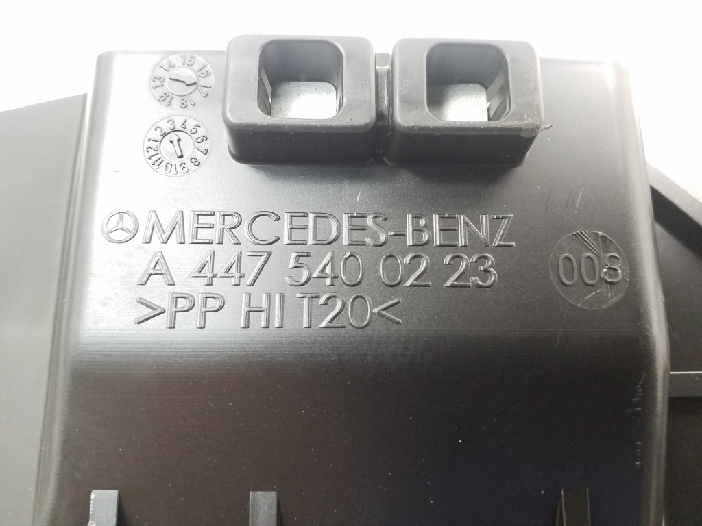 Used Mercedes Benz Vito Holder next A4475400223