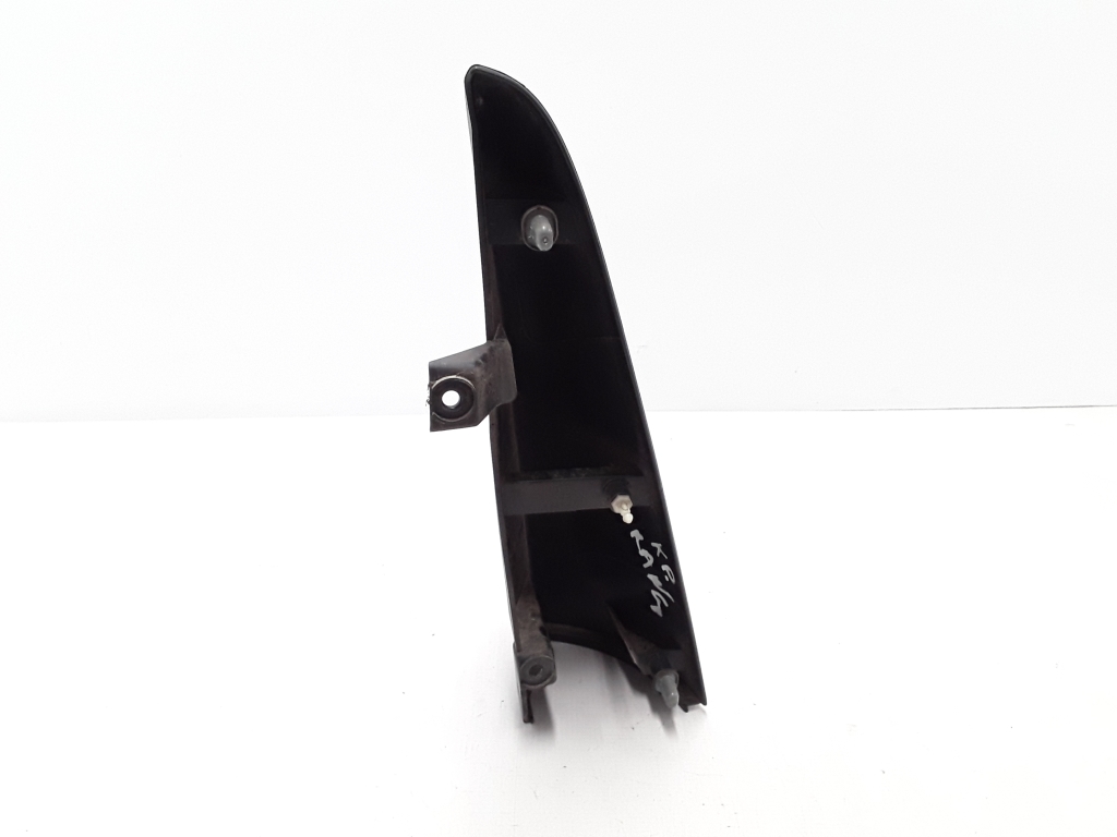 Used RENAULT Kangoo Tail light trim 8200499014