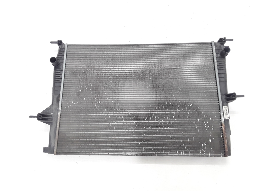 Used RENAULT Megane Cooling radiator 214100014R