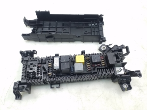 Used Mercedes Benz CLA-Class Fuse box in the cabin A2469067200